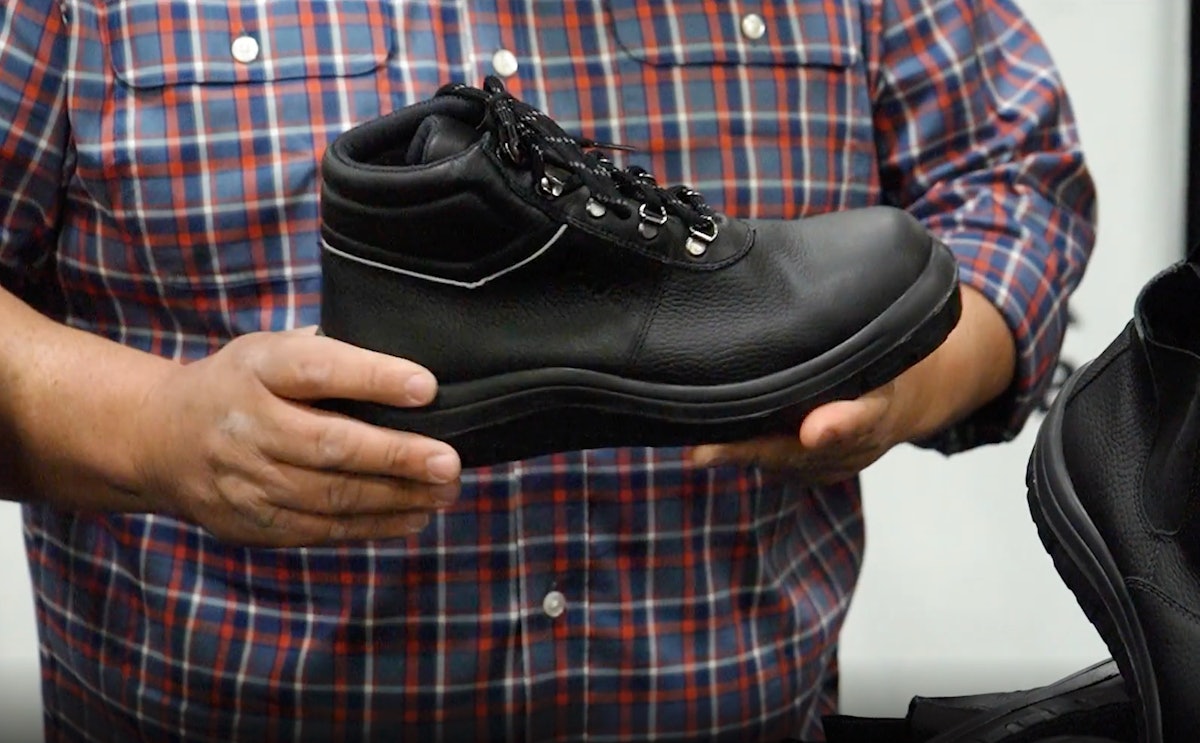 Comfortable, Durable Asphalt Boots | IRONPROS