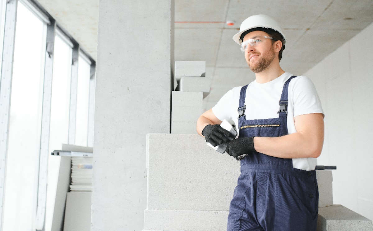 What are Bib Overalls for Construction? | IRONPROS