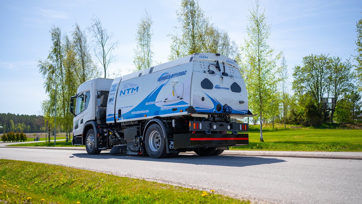 Schwarze Hypervac Vacuum Sweeper From: Schwarze Industries LLC. | IRONPROS