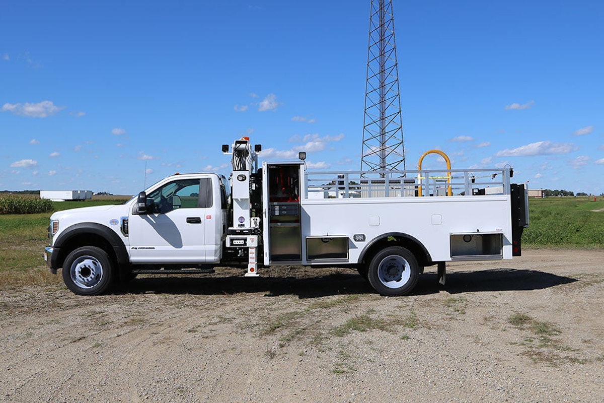 1302 MINI OTR TIRE SERVICE TRUCK From: Stellar | IRONPROS