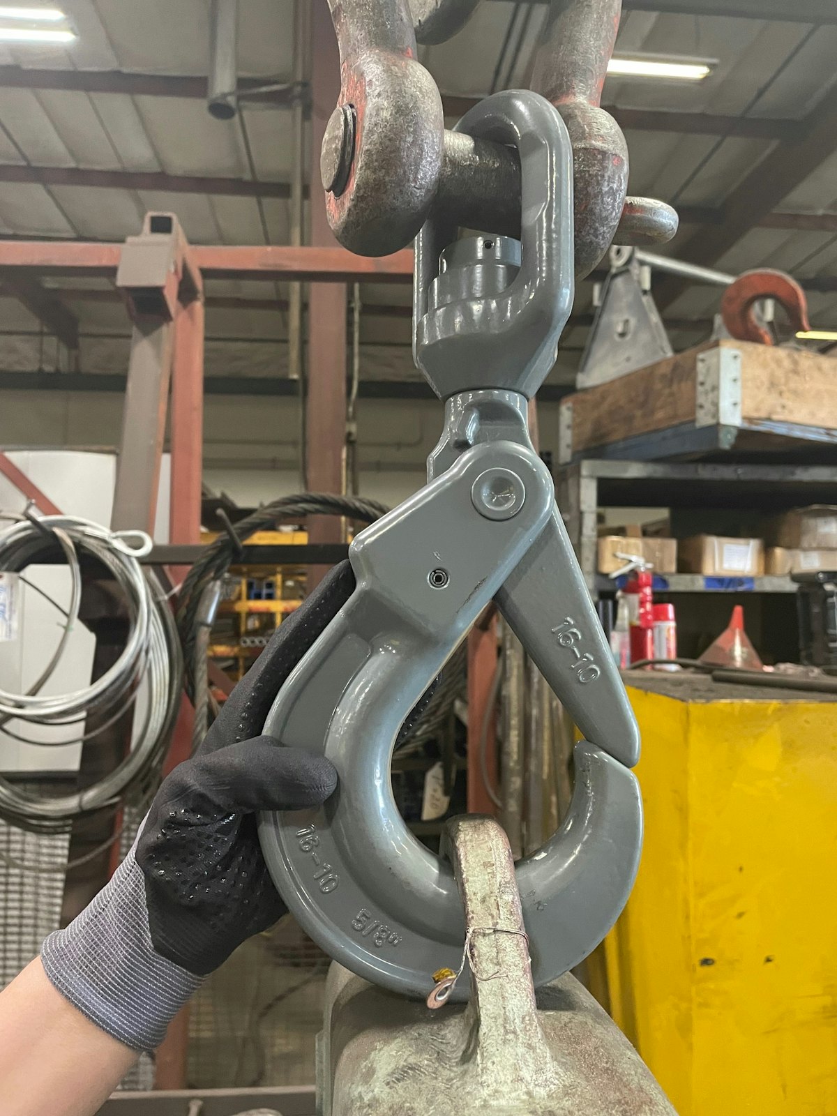 How to Choose the Right Swivel Hook for the Job | IRONPROS